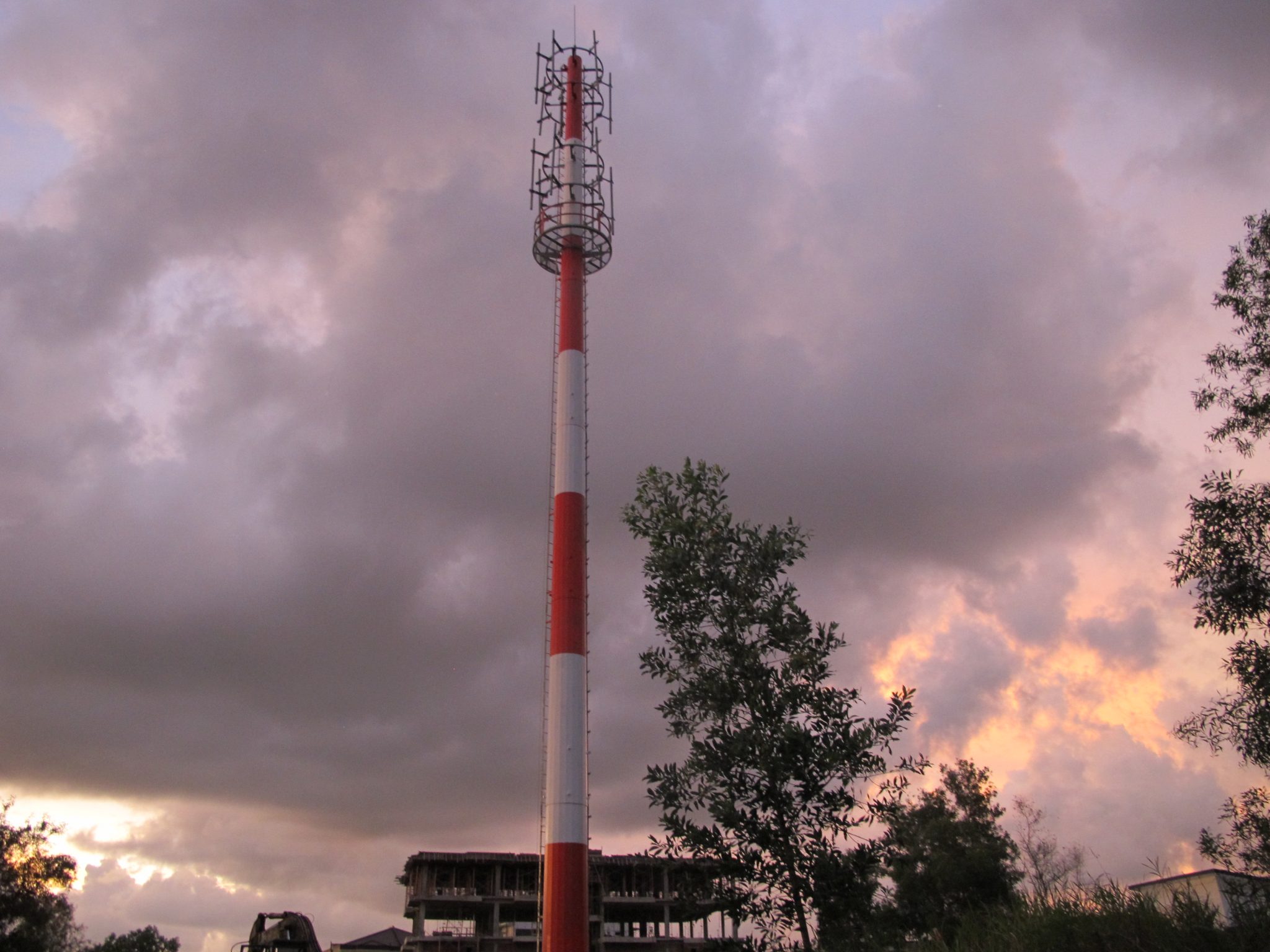 Steel Structure Revamp – Alupole (M) Sdn Bhd